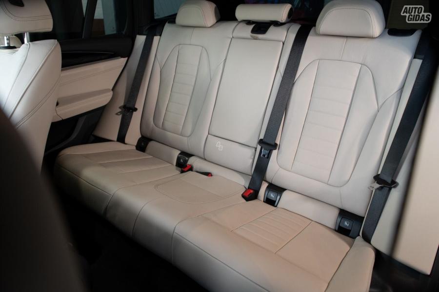 Grey BMW X3 2024 in Kaunas, with an engine capacity of 2.00 L and mileage of 13 thousand km for 47471 €, photo 20 on AUTOMOTO.COM.LV