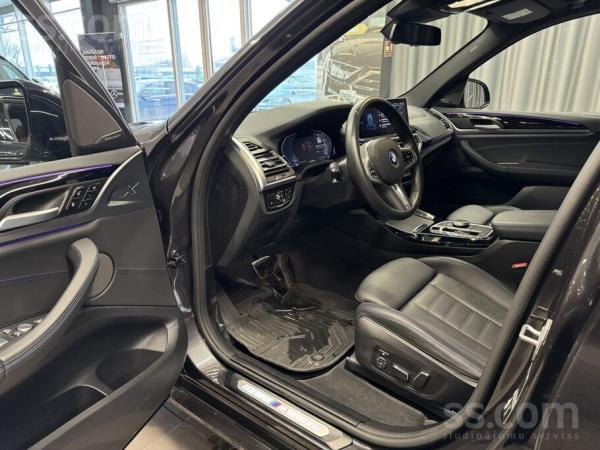 Grey BMW X3 2024 in Riga, with an engine capacity of 0.00 L and mileage of 24 thousand km for 44990 €, photo 10 on AUTOMOTO.COM.LV