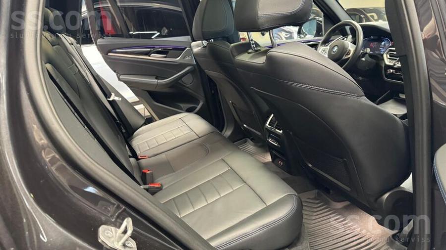 Pelēks BMW X3 2024 Rīga, ar dzinēja tilpumu 0.00 L un nobraukumu 27 tūkst. km par 44990 €, foto 19 vietnē AUTOMOTO.COM.LV