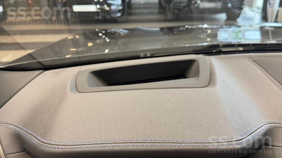 Pelēks BMW X3 2024 Rīga, ar dzinēja tilpumu 0.00 L un nobraukumu 27 tūkst. km par 44990 €, foto 24 vietnē AUTOMOTO.COM.LV