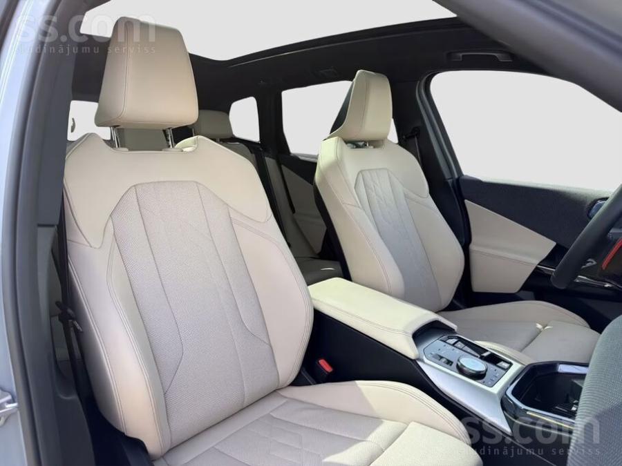 Grey BMW X3 2025 in Riga, with an engine capacity of 3.00 L and mileage of 16 thousand km for 71390 €, photo 6 on AUTOMOTO.COM.LV