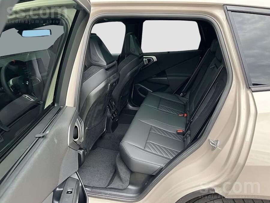 Grey BMW X3 2026 in Riga, with an engine capacity of 3.00 L and mileage of 0 thousand km for 84990 €, photo 11 on AUTOMOTO.COM.LV