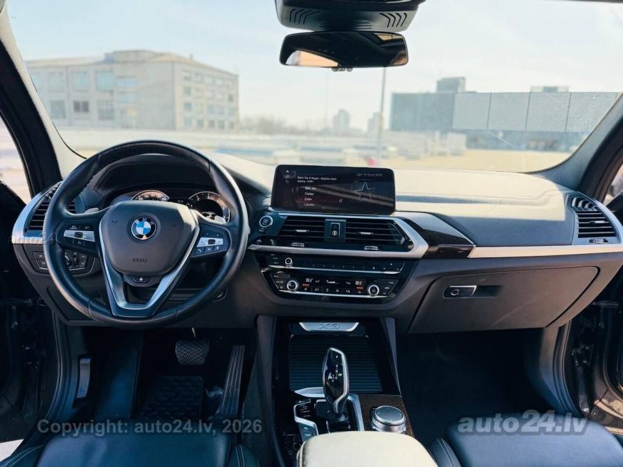 Grey BMW X3 2018 in Riga, with an engine capacity of 2.00 L and mileage of 205 thousand km for 22900 €, photo 12 on AUTOMOTO.COM.LV