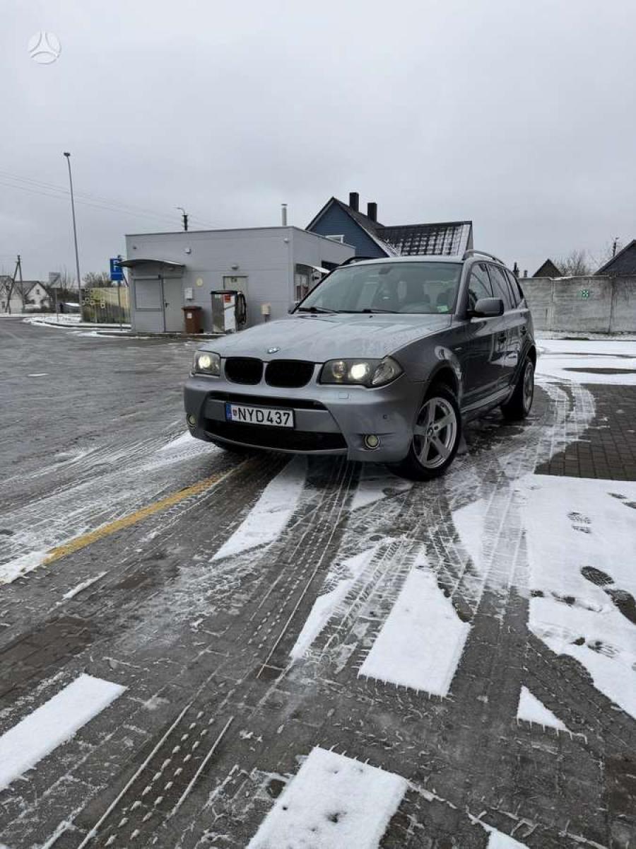 Pelēks BMW X3 2004 Viļņa, ar dzinēja tilpumu 3.00 L un nobraukumu 352 tūkst. km par 3300 €, foto 1 vietnē AUTOMOTO.COM.LV