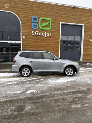 Pelēks BMW X3 2004 Viļņa, ar dzinēja tilpumu 3.00 L un nobraukumu 352 tūkst. km par 3300 €, foto 4 vietnē AUTOMOTO.COM.LV