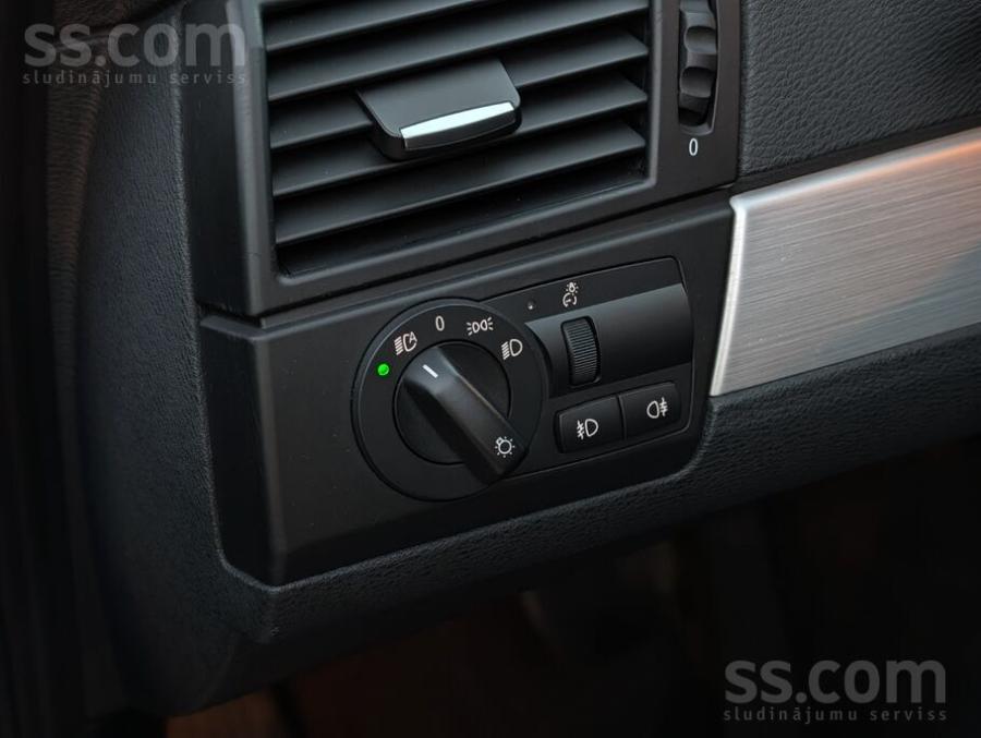 Grey BMW X3 2009 in Jurmala, with an engine capacity of 2.00 L and mileage of 260 thousand km for 6150 €, photo 17 on AUTOMOTO.COM.LV