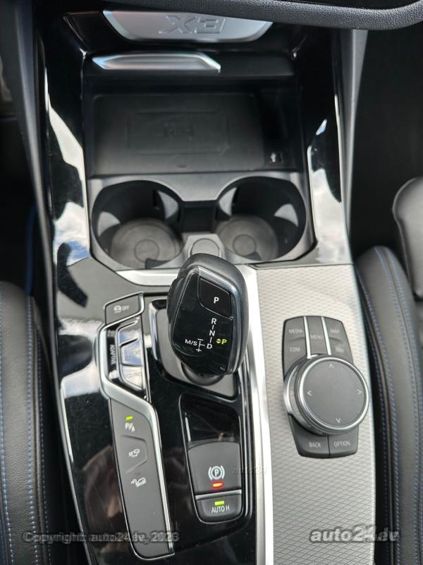 Grey BMW X3 2018 in Tallinn, with an engine capacity of 2.00 L and mileage of 158 thousand km for 29000 €, photo 10 on AUTOMOTO.COM.LV
