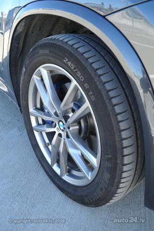 Grey BMW X3 2019 in Tallinn, with an engine capacity of 3.00 L and mileage of 137 thousand km for 32500 €, photo 18 on AUTOMOTO.COM.LV