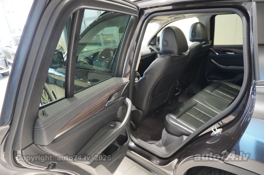 Pelēks BMW X3 2019 Tallina, ar dzinēja tilpumu 3.00 L un nobraukumu 157 tūkst. km par 29500 €, foto 10 vietnē AUTOMOTO.COM.LV