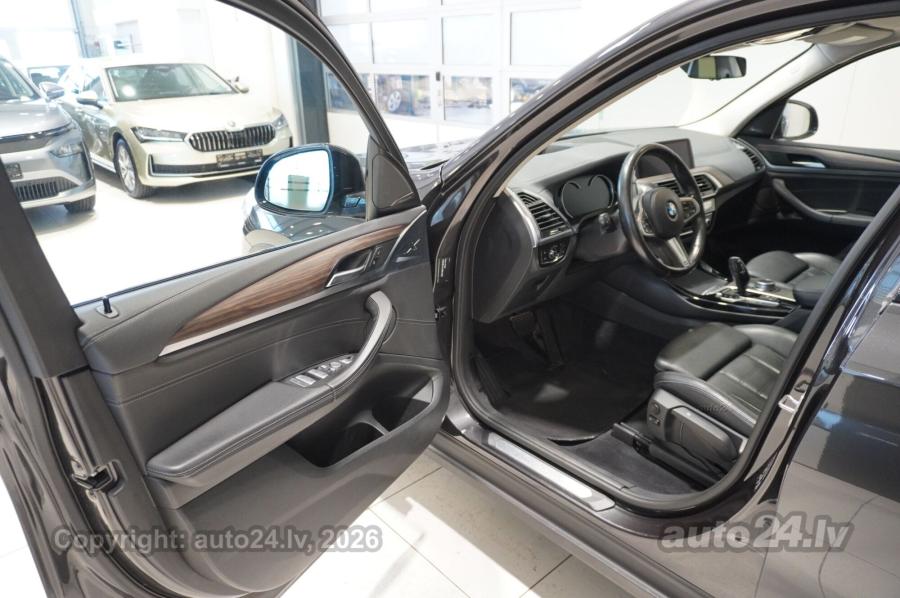 Pelēks BMW X3 2019 Tallina, ar dzinēja tilpumu 3.00 L un nobraukumu 157 tūkst. km par 29500 €, foto 13 vietnē AUTOMOTO.COM.LV