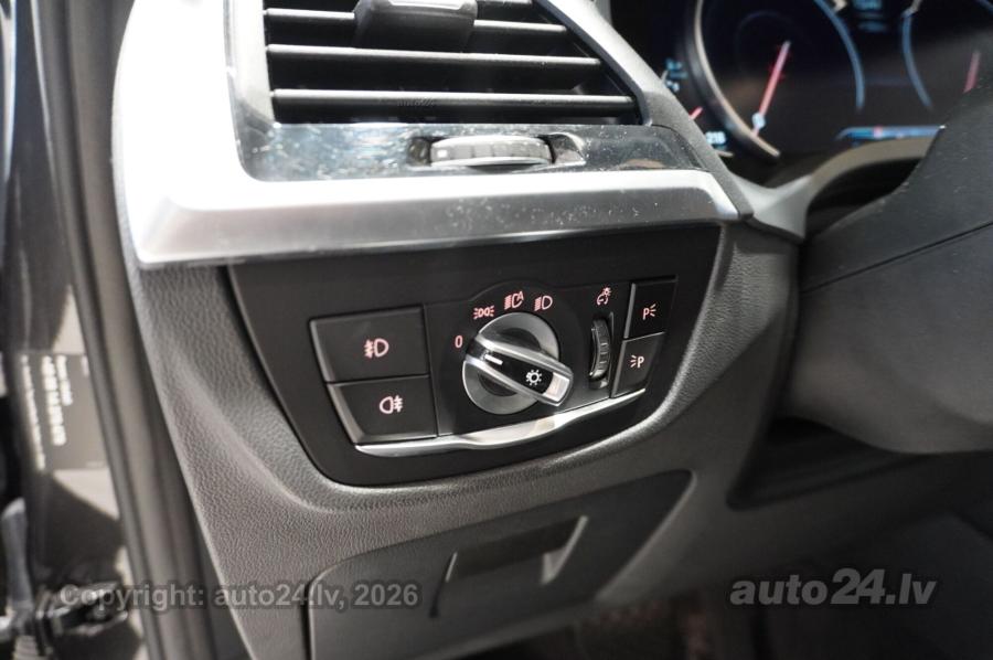 Pelēks BMW X3 2019 Tallina, ar dzinēja tilpumu 3.00 L un nobraukumu 157 tūkst. km par 29500 €, foto 16 vietnē AUTOMOTO.COM.LV