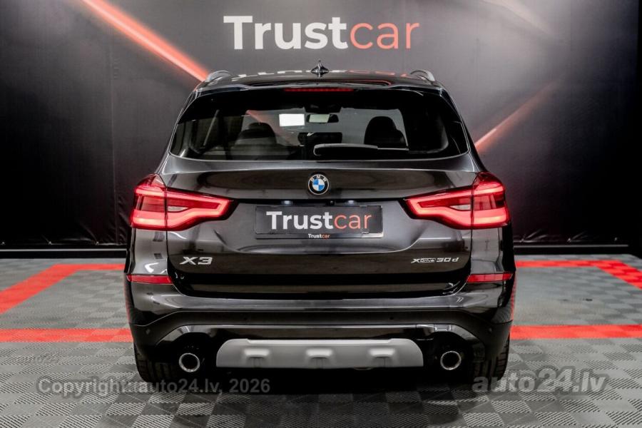 Pelēks BMW X3 2020 Pērnava, ar dzinēja tilpumu 3.00 L un nobraukumu 241 tūkst. km par 23000 €, foto 12 vietnē AUTOMOTO.COM.LV