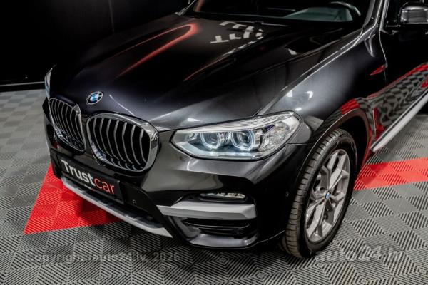 Pelēks BMW X3 2020 Pērnava, ar dzinēja tilpumu 3.00 L un nobraukumu 241 tūkst. km par 23000 €, foto 3 vietnē AUTOMOTO.COM.LV