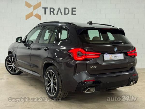 Pelēks BMW X3 2021 Pērnava, ar dzinēja tilpumu 2.00 L un nobraukumu 120 tūkst. km par 32990 €, foto 5 vietnē AUTOMOTO.COM.LV