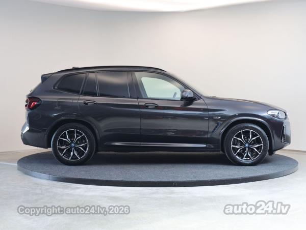 Grey BMW X3 2021 in Tallinn, with an engine capacity of 2.00 L and mileage of 125 thousand km for 35900 €, photo 6 on AUTOMOTO.COM.LV