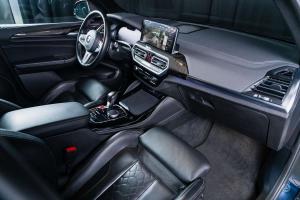 Black BMW x3-m 2022 in Vilnius, with an engine capacity of 2.99 L and mileage of 35 thousand km for 45000 €, photo 31 on AUTOMOTO.COM.LV