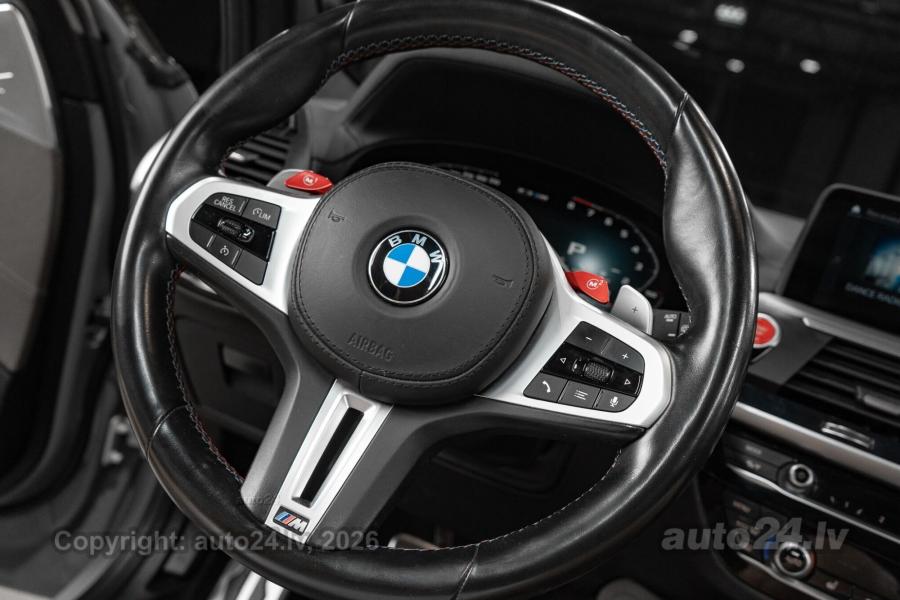 Green BMW x3-m 2021 in Riga, with an engine capacity of 3.00 L and mileage of 93 thousand km for 52990 €, photo 22 on AUTOMOTO.COM.LV