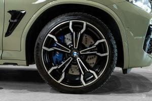 Green BMW x3-m 2021 in Riga, with an engine capacity of 2.99 L and mileage of 93 thousand km for 52990 €, photo 8 on AUTOMOTO.COM.LV