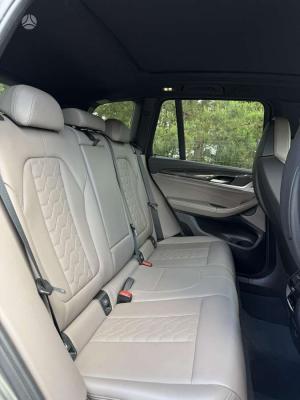 Pelēks BMW x3-m 2019 Viļņa, ar dzinēja tilpumu 2.99 L un nobraukumu 93 tūkst. km par 39999 €, foto 14 vietnē AUTOMOTO.COM.LV