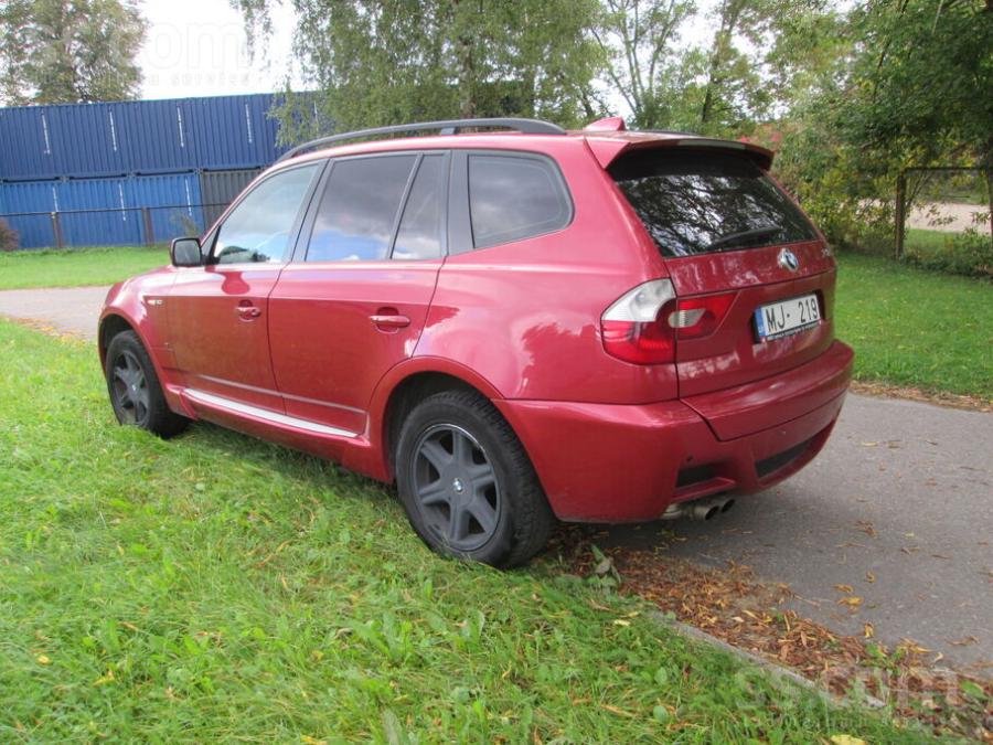 Red BMW X3 2004 in Riga, with an engine capacity of 3.00 L and mileage of 386 thousand km for 2750 €, photo 4 on AUTOMOTO.COM.LV
