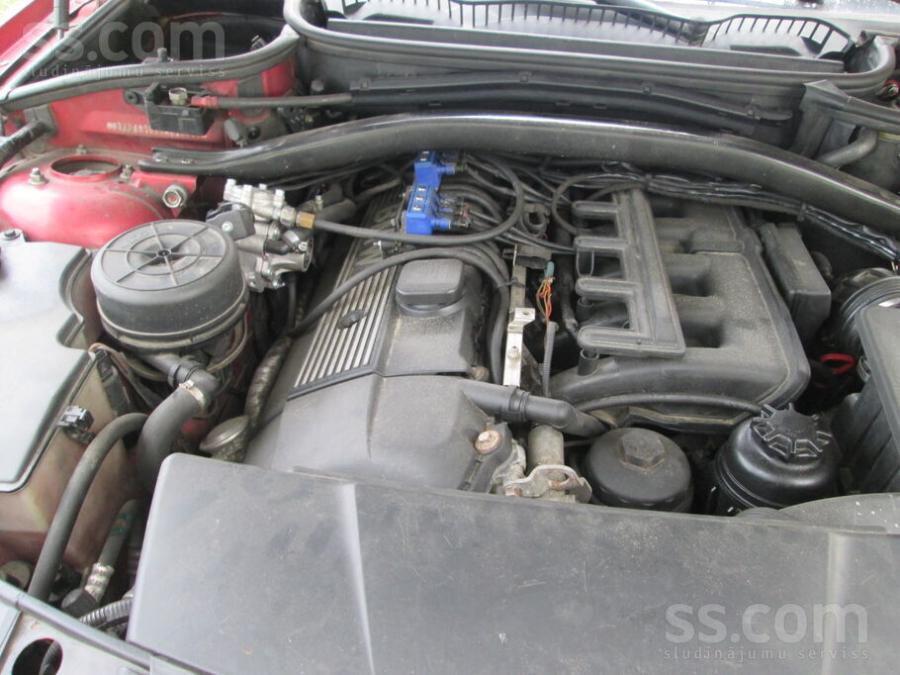 Red BMW X3 2004 in Riga, with an engine capacity of 3.00 L and mileage of 386 thousand km for 2750 €, photo 13 on AUTOMOTO.COM.LV