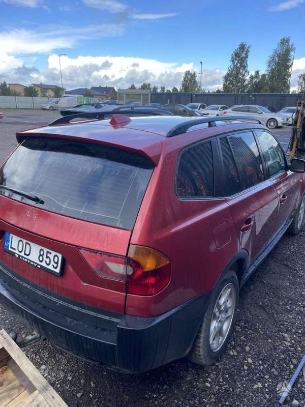 Sarkans BMW X3 2004 Kauņa, ar dzinēja tilpumu 2.99 L un nobraukumu 345 tūkst. km par 1700 €, foto 5 vietnē AUTOMOTO.COM.LV
