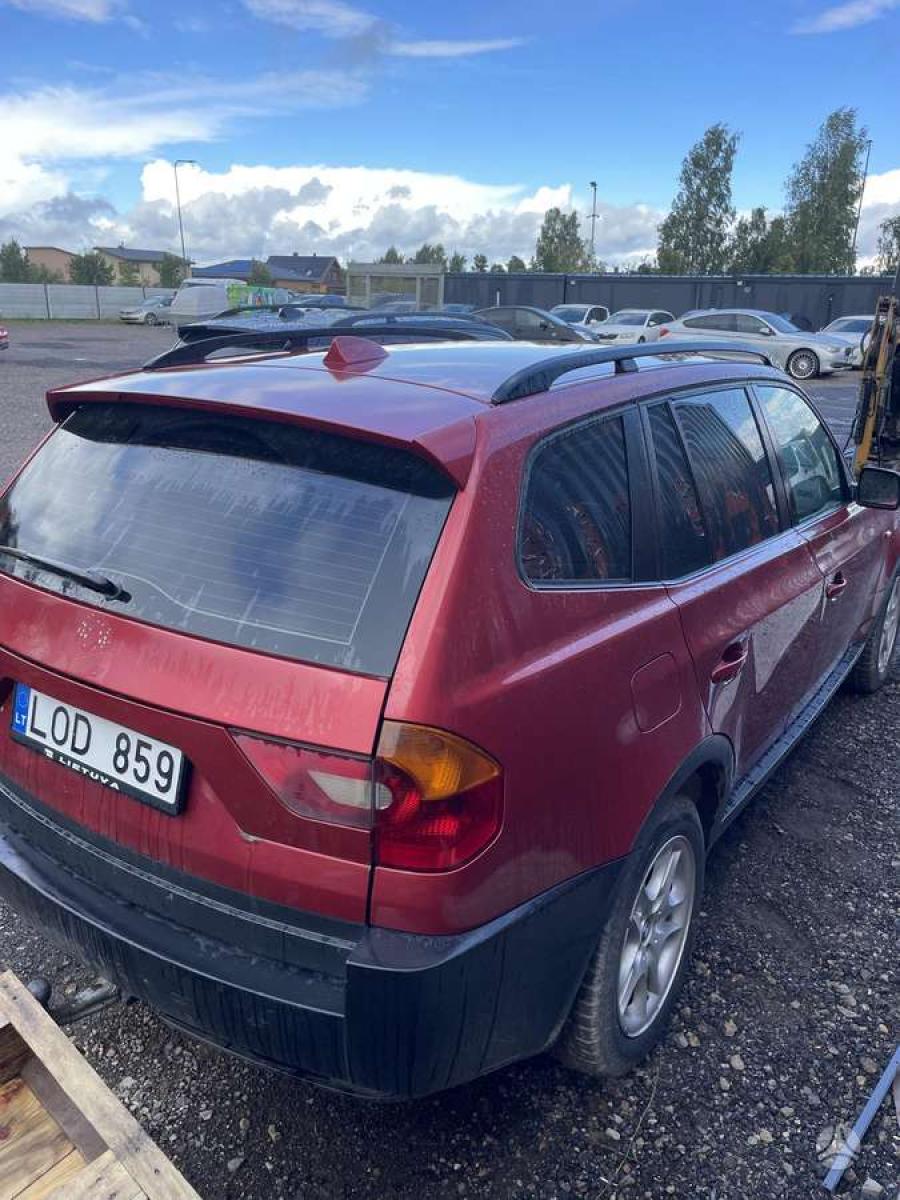 Sarkans BMW X3 2004 Kauņa, ar dzinēja tilpumu 2.99 L un nobraukumu 345 tūkst. km par 1700 €, foto 5 vietnē AUTOMOTO.COM.LV