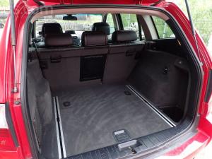 Red BMW X3 2008 in Liepaja, with an engine capacity of 3.00 L and mileage of 297 thousand km for 5950 €, photo 15 on AUTOMOTO.COM.LV