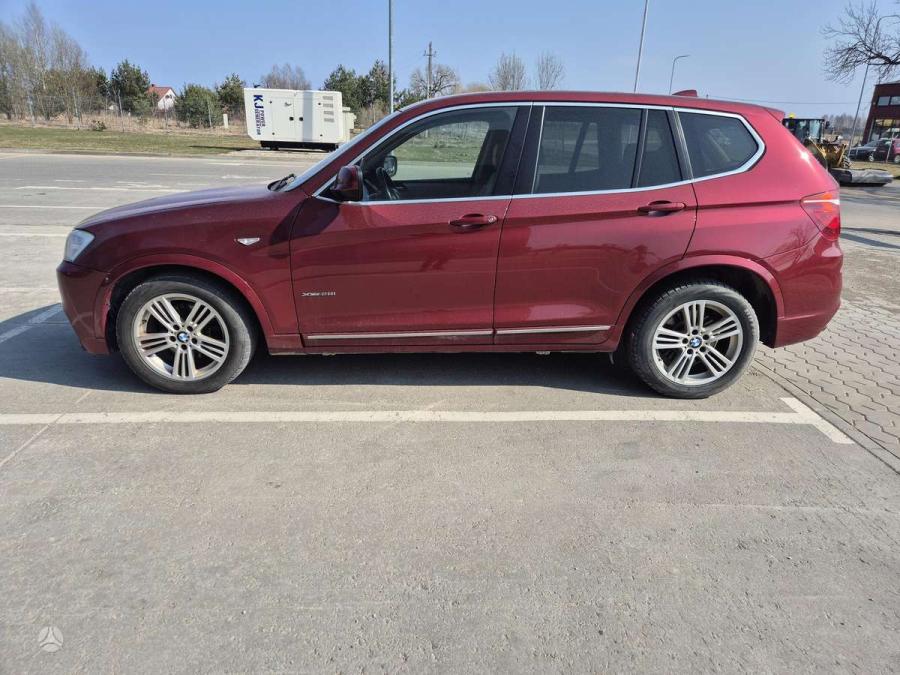 Red BMW X3 2011 in Vilnius, with an engine capacity of 3.00 L and mileage of 178 thousand km for 5900 €, photo 12 on AUTOMOTO.COM.LV