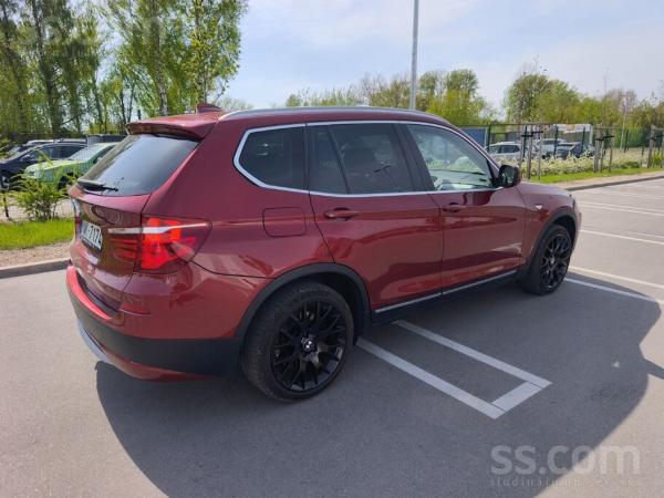 Red BMW X3 2012 in Riga, with an engine capacity of 2.00 L and mileage of 163 thousand km for 15200 €, photo 5 on AUTOMOTO.COM.LV