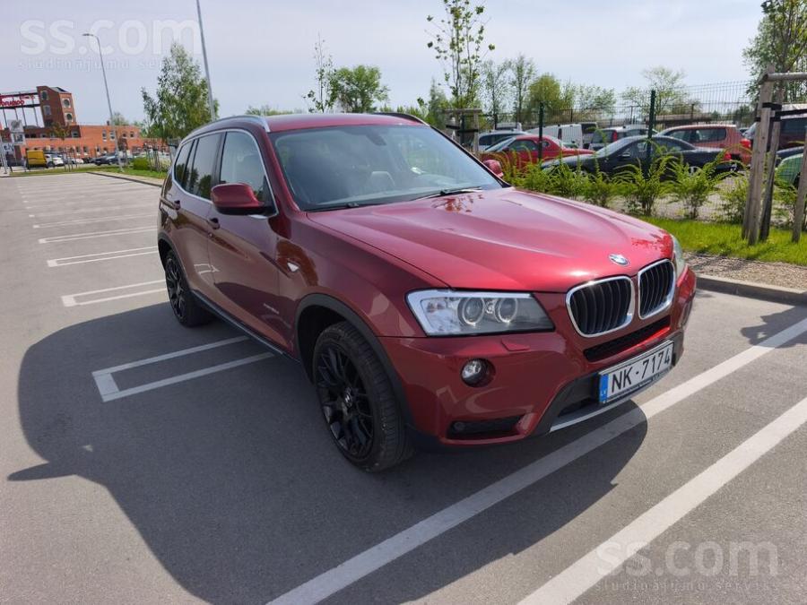 Red BMW X3 2012 in Riga, with an engine capacity of 2.00 L and mileage of 163 thousand km for 15200 €, photo 7 on AUTOMOTO.COM.LV