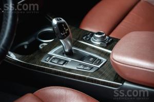 Red BMW X3 2013 in Riga, with an engine capacity of 2.00 L and mileage of 197 thousand km for 12300 €, photo 13 on AUTOMOTO.COM.LV