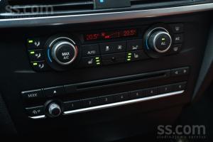 Red BMW X3 2013 in Riga, with an engine capacity of 2.00 L and mileage of 197 thousand km for 12300 €, photo 17 on AUTOMOTO.COM.LV