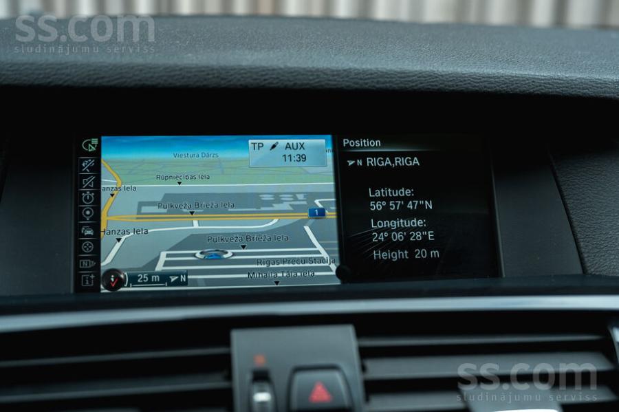 Red BMW X3 2013 in Riga, with an engine capacity of 2.00 L and mileage of 197 thousand km for 12300 €, photo 20 on AUTOMOTO.COM.LV