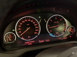 Red BMW X3 2013 in Marijampole, with an engine capacity of 2.99 L and mileage of 303 thousand km for 10450 €, photo 11 on AUTOMOTO.COM.LV