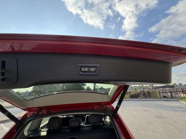 Red BMW X3 2015 in Marijampole, with an engine capacity of 2.00 L and mileage of 131 thousand km for 16900 €, photo 8 on AUTOMOTO.COM.LV