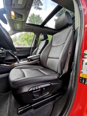 Red BMW X3 2017 in Siauliai, with an engine capacity of 2.00 L and mileage of 138 thousand km for 11999 €, photo 22 on AUTOMOTO.COM.LV