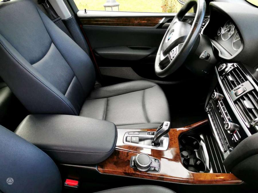 Red BMW X3 2017 in Siauliai, with an engine capacity of 2.00 L and mileage of 138 thousand km for 11999 €, photo 40 on AUTOMOTO.COM.LV