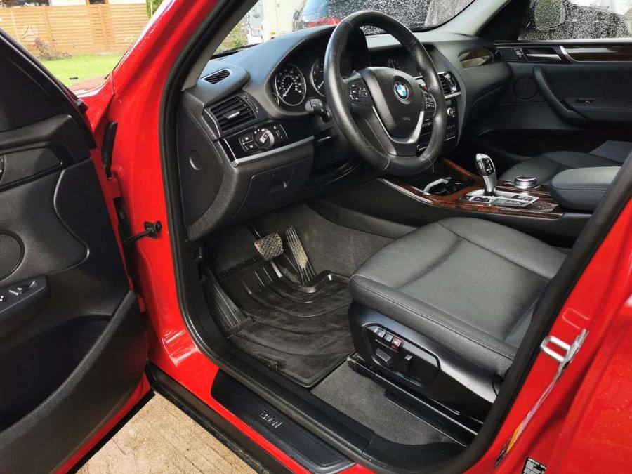 Red BMW X3 2017 in Siauliai, with an engine capacity of 2.00 L and mileage of 138 thousand km for 11999 €, photo 44 on AUTOMOTO.COM.LV