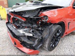 Red BMW X3 2020 in Klaipeda, with an engine capacity of 0.30 L and mileage of 93 thousand km for 16000 €, photo 16 on AUTOMOTO.COM.LV