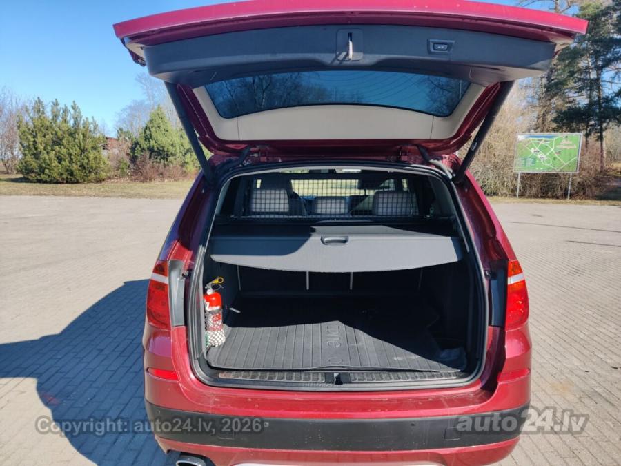 Red BMW X3 2013 in Johvi, with an engine capacity of 2.00 L and mileage of 139 thousand km for 12500 €, photo 7 on AUTOMOTO.COM.LV