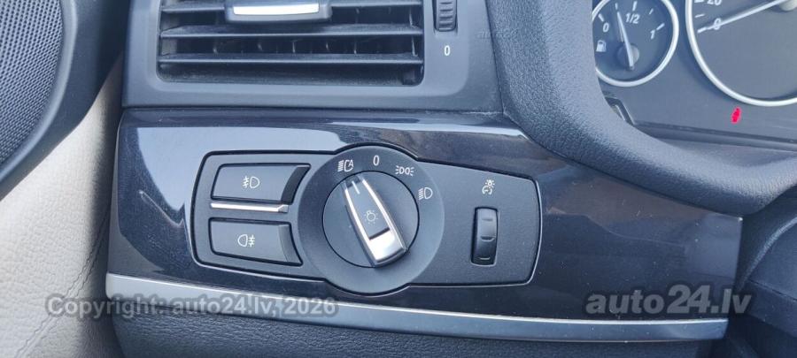 Red BMW X3 2013 in Johvi, with an engine capacity of 2.00 L and mileage of 139 thousand km for 12500 €, photo 16 on AUTOMOTO.COM.LV
