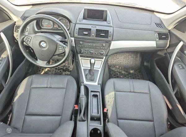 White BMW X3 2008 in Klaipeda, with an engine capacity of 2.00 L and mileage of 220 thousand km for 3200 €, photo 5 on AUTOMOTO.COM.LV