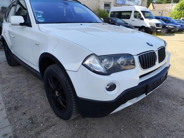 БМВ Х3 2008 в Утена на AUTOMOTO.COM.LV Белый БМВ Х3 2008 в Утена, объемом двигателя 2.00 л и пробегом 290 тыс. км за 4690 €, фото 1 на AUTOMOTO.COM.LV