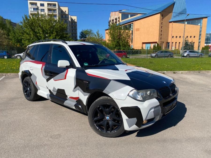 White BMW X3 2009 in Riga, with an engine capacity of 2.00 L and mileage of 262 thousand km for 8950 €, photo 4 on AUTOMOTO.COM.LV