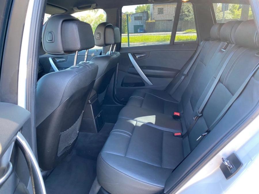 White BMW X3 2009 in Riga, with an engine capacity of 2.00 L and mileage of 262 thousand km for 8950 €, photo 11 on AUTOMOTO.COM.LV