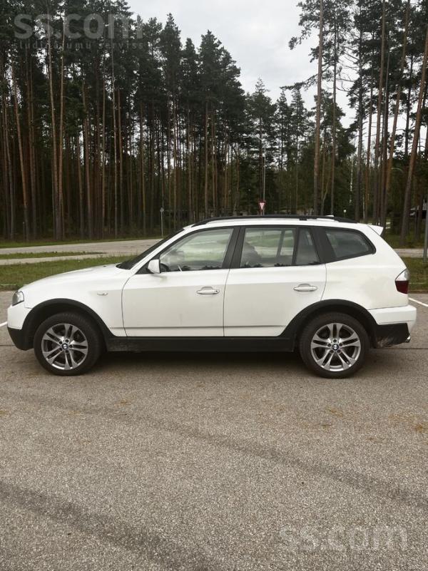 White BMW X3 2009 in Riga, with an engine capacity of 3.00 L and mileage of 322 thousand km for 4900 €, photo 2 on AUTOMOTO.COM.LV