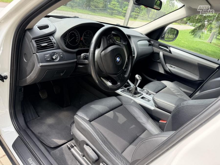 White BMW X3 2010 in Kaunas, with an engine capacity of 2.00 L and mileage of 256 thousand km for 8499 €, photo 8 on AUTOMOTO.COM.LV