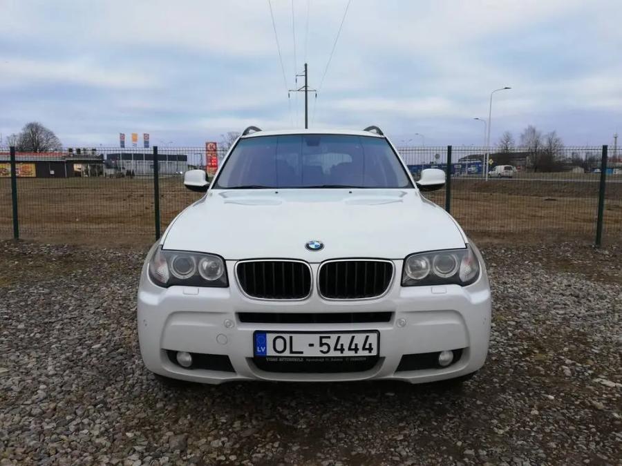 Balts BMW X3 2010 Saldus, ar dzinēja tilpumu 2.00 L un nobraukumu 230 tūkst. km par 6600 €, foto 4 vietnē AUTOMOTO.COM.LV