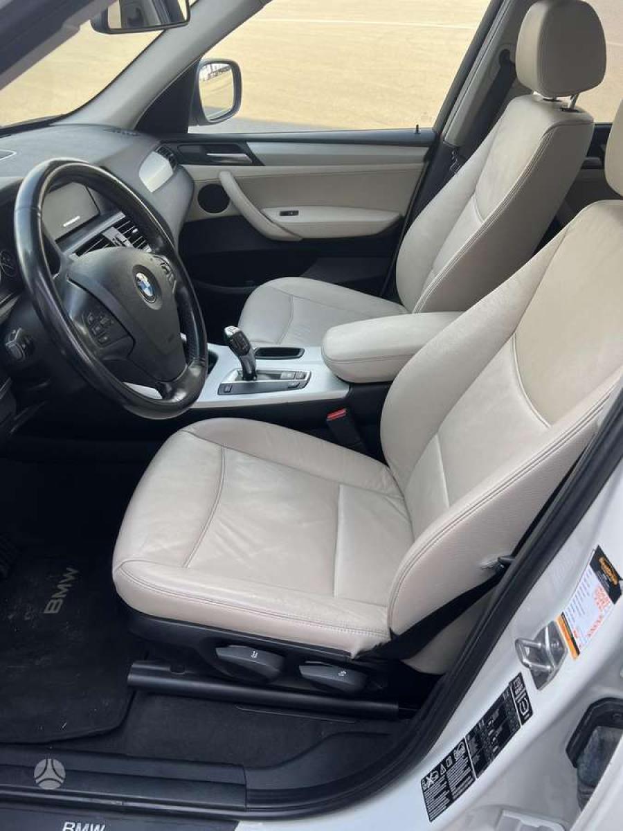 White BMW X3 2010 in Panevezys, with an engine capacity of 2.00 L and mileage of 284 thousand km for 7800 €, photo 12 on AUTOMOTO.COM.LV